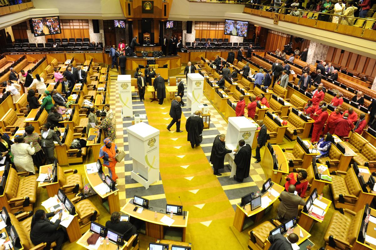 National Assembly ahead of the vote on the motion of no confidence ...